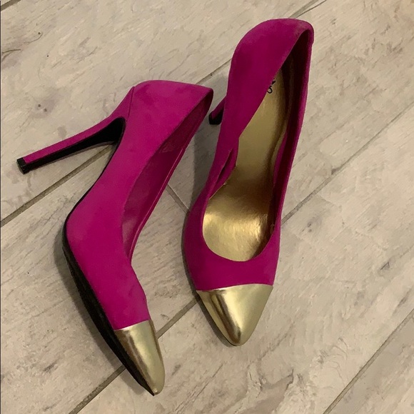Shoes | Fuchsia Pumps With Gold Toe | Poshmark